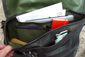 Road Tests :: DEFY BAGS Recon Messenger - Carryology