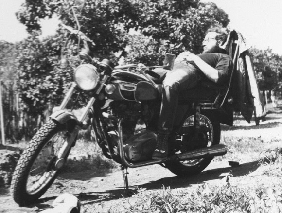 Carrying on a motorcycle - Carryology