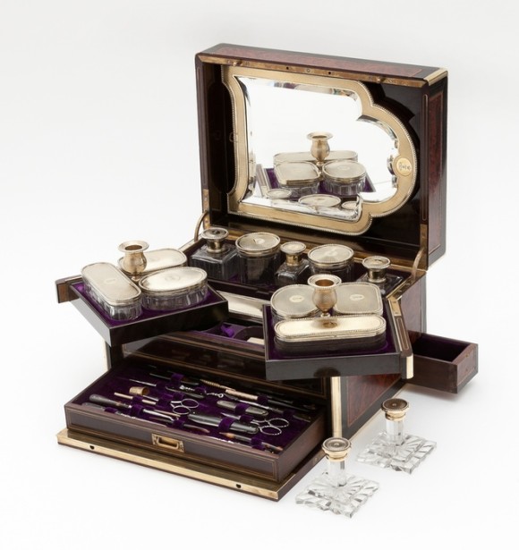 Royal Travel Cases :: Nécessaires de Voyage - Carryology