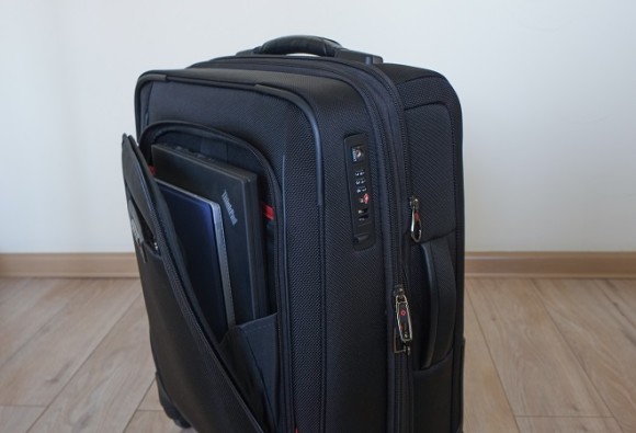 Drive By :: Samsonite Pro-DLX 4 - Carryology