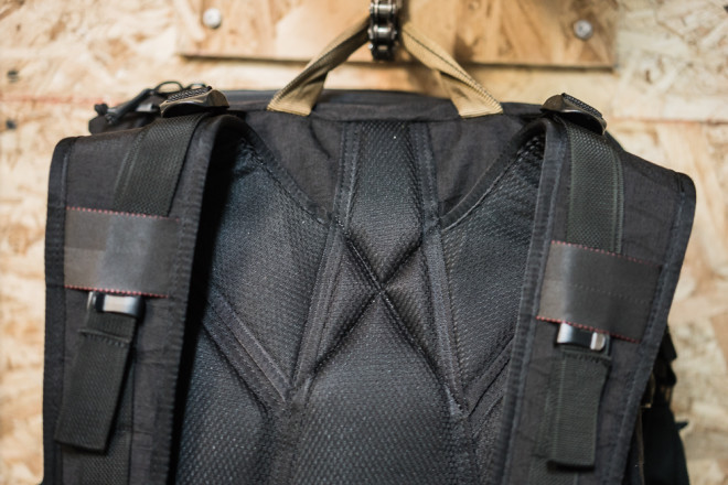 Drive By :: Colfax Design Works Recon Pack and Modules - Carryology