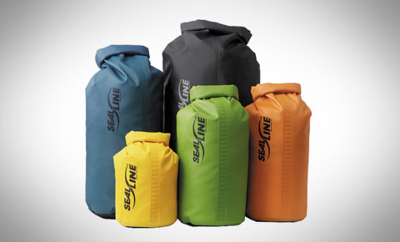 A Quick Guide to Dry Bags - Carryology