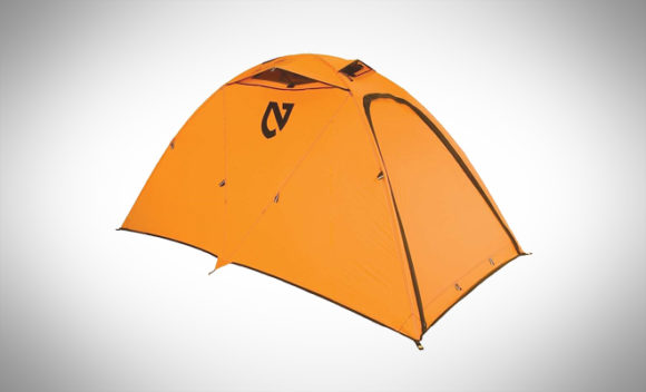 Tips to Make Your Pack Lighter - Carryology