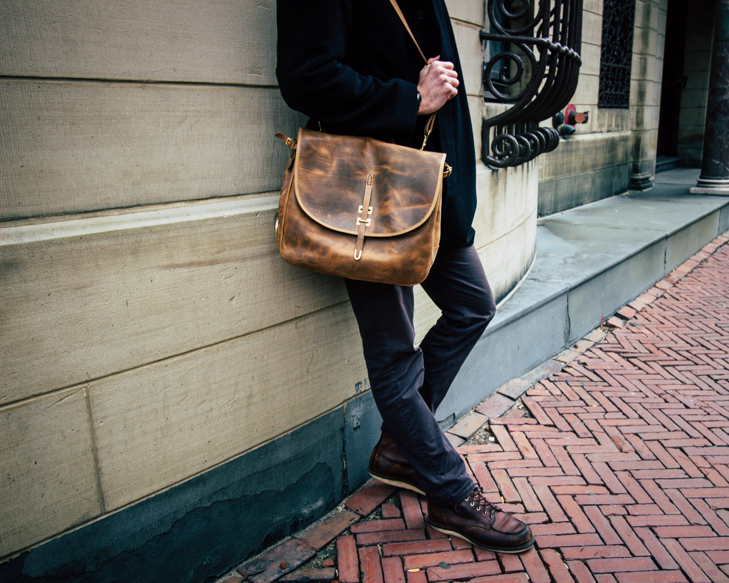 Dewar's x Billykirk No. 497 Messenger Bag: Drive By - Carryology