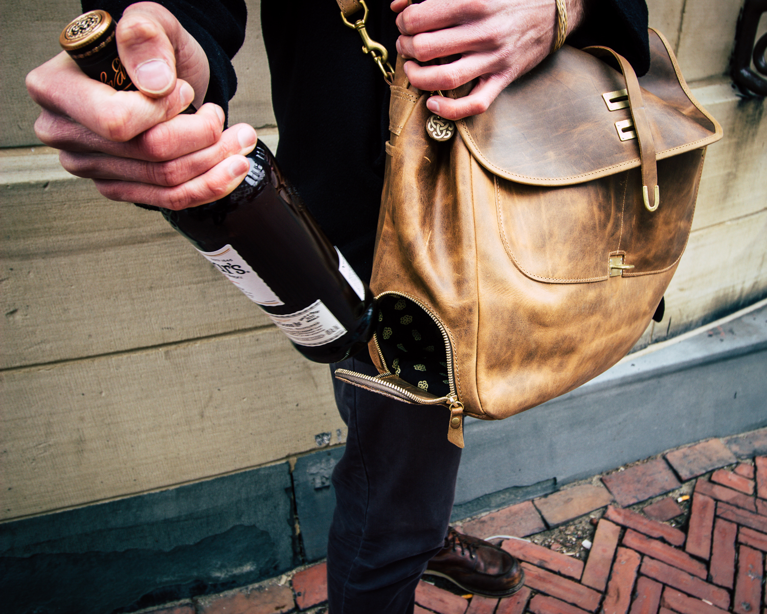 Dewar's x Billykirk No. 497 Messenger Bag: Drive By - Carryology