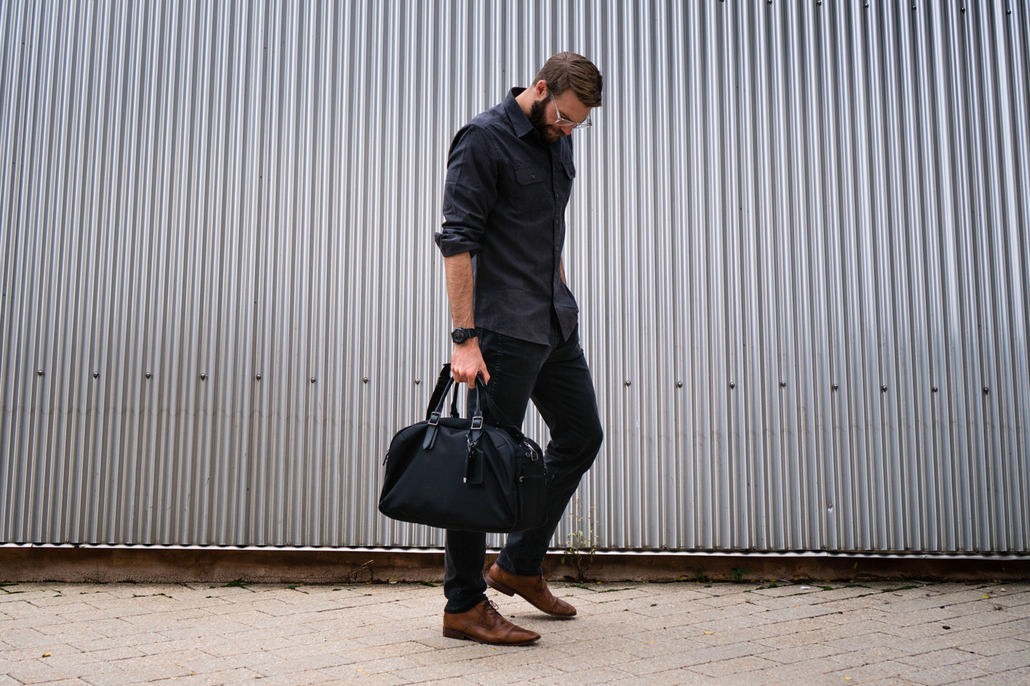 Choosing the Best Professional Gym Bag to Take to Work - Carryology