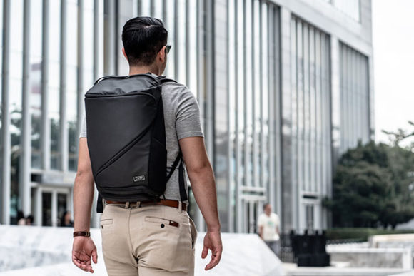 This EDC Daypack Delivers Next Level Access I CARRYOLOGY