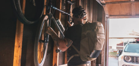 5 Best, Expert-Tested Bike Commuter Backpacks to Buy in 2023 I CARRYOLOGY