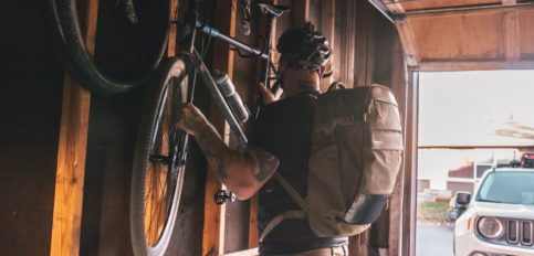 5 Best, Expert-Tested Bike Commuter Backpacks to Buy in 2023 I CARRYOLOGY