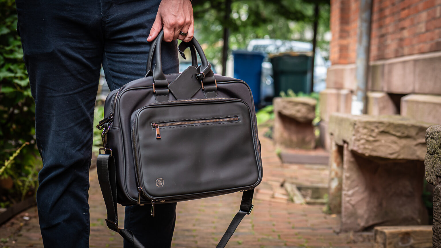 Modern Styling with Oak & Rove's Alto Briefcase