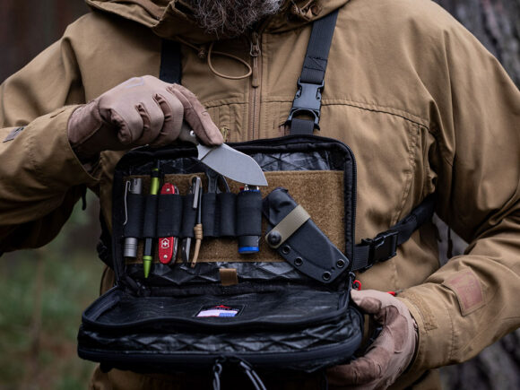 Paladin33 Outback Omega Ultralight Chest Pack Review - Carryology